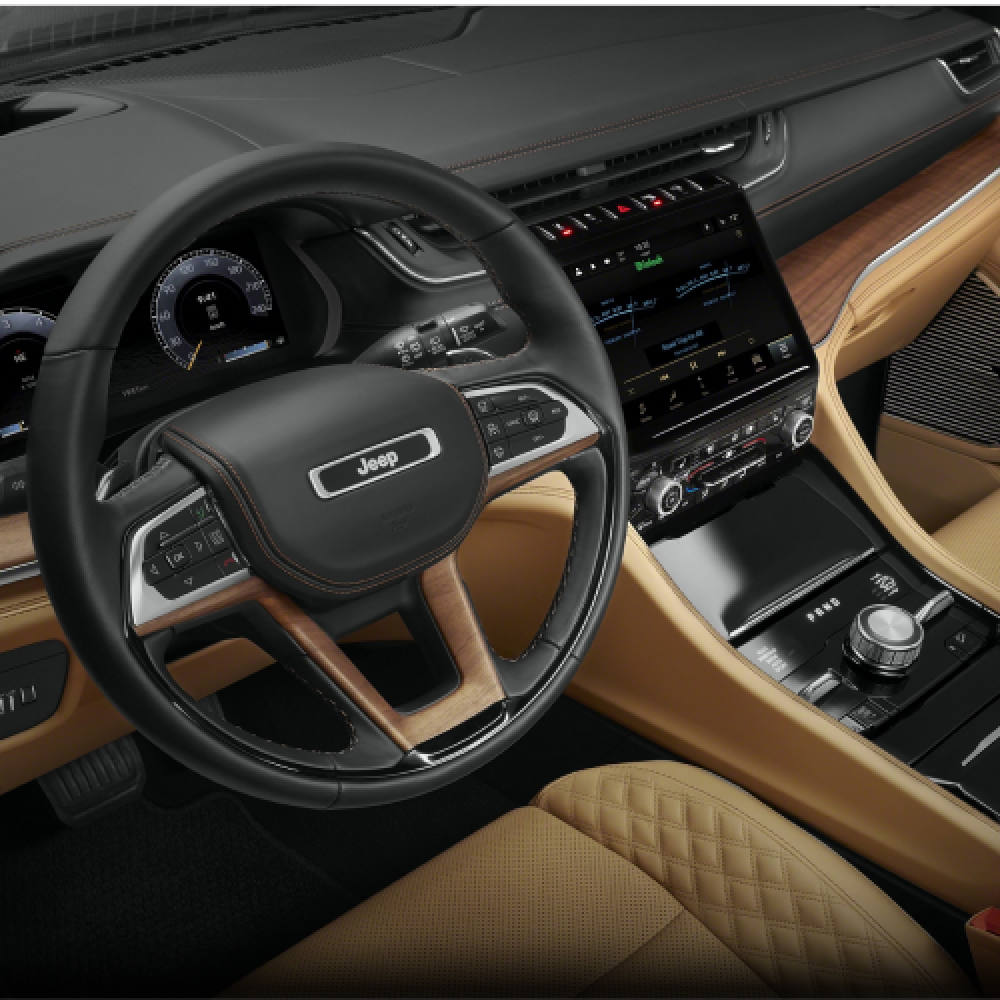 Jeep® Grand Cherokee Interior - Premium SUV